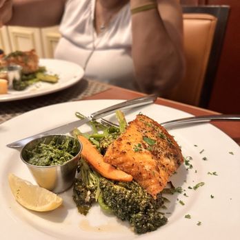 AUGUSTINO’S ITALIAN EATERY AND PRIME STEAKS - Updated December 2025 ...