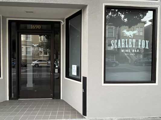 SCARLET FOX - Updated January 2025 - 22 Photos & 21 Reviews - 1690 ...