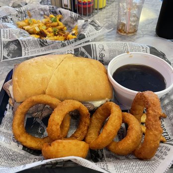 DAT’S - Updated July 2024 - 19 Photos & 22 Reviews - 5684 Sullivan Trl ...