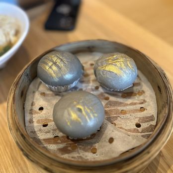 GIGANTIC WONTON - Updated December 2024 - 92 Photos & 54 Reviews - 170 ...