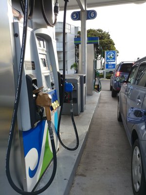 ALOHA PETROLEUM - Updated July 2024 - 20 Photos & 12 Reviews - 3211 ...