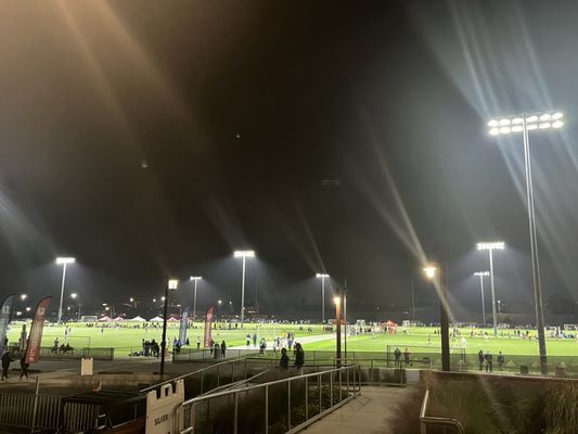 SILVERLAKES SPORTS COMPLEX - Updated March 2025 - 40 Photos & 46 ...