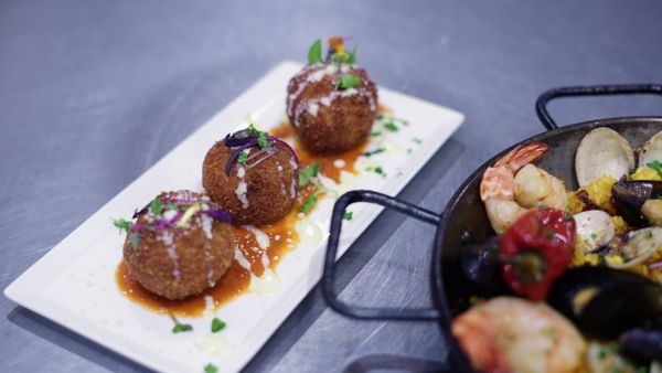 MULAS - Updated October 2025 - 48 Photos & 66 Reviews - 4908 Corrales ...