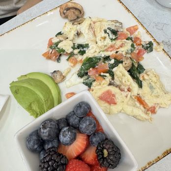 THE BRUNCH DISTRICT - Updated February 2025 - 363 Photos & 304 Reviews ...