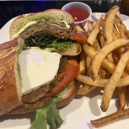 FLYNN’S PUB HOUSE - Updated October 2025 - 59 Photos & 51 Reviews ...