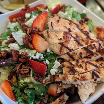 LYONS PUB - Updated April 2025 - 160 Photos & 245 Reviews - 16 S 6th St ...