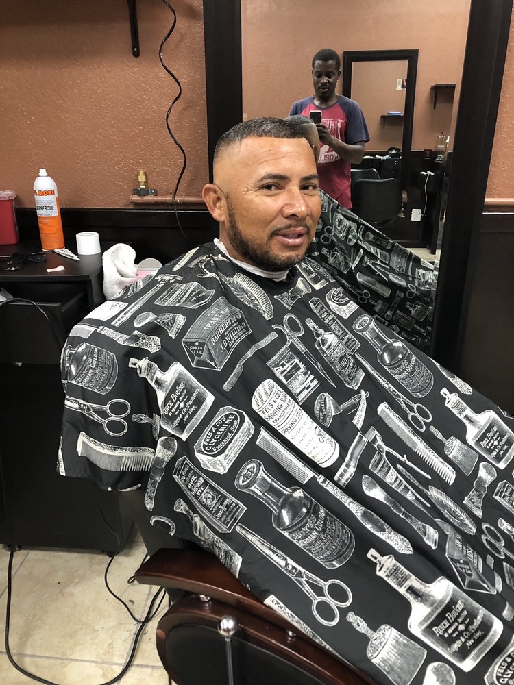 VIP STYLES BARBERSHOP & SALON - Updated November 2024 - 23 Photos - 307 ...