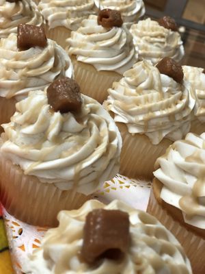 YALE BAKERY PIZZA CAKES & MEAT PIES - Updated January 2026 - 12 Photos ...