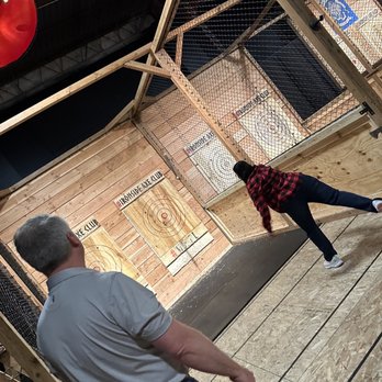 IRONSIDE AXE CLUB - Updated August 2025 - 50 Photos & 23 Reviews - 2700 University Ave, West Des ...