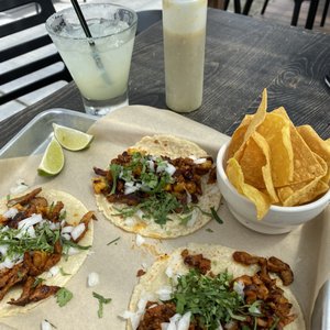 ROCKET TACO - 169 Photos & 173 Reviews - Tacos - 602 19th Ave E ...