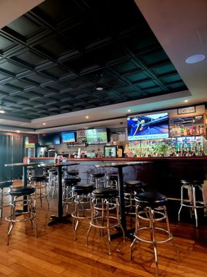 T.C. WHEELERS BAR AND PIZZERIA - Updated October 2025 - 130 Photos ...