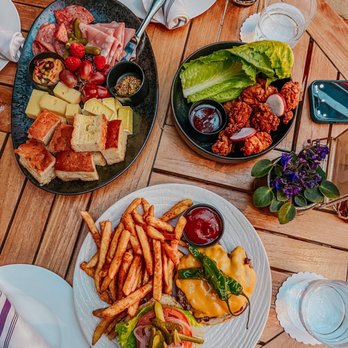 REFLECTIONS TERRACE - ROSEWOOD HOTEL - Updated August 2024 - 344 Photos ...