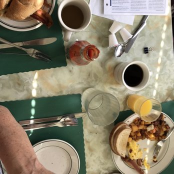 QUAKER DINER - Updated October 2025 - 136 Photos & 159 Reviews - 319 ...