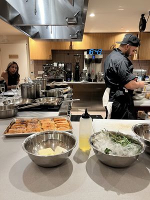 HUDSON TABLE - Updated January 2026 - 33 Photos & 17 Reviews - 44 John ...