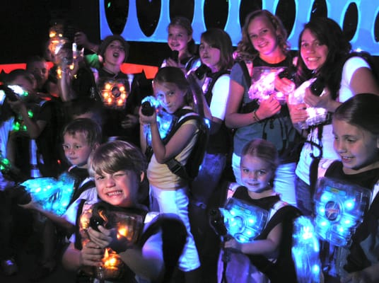 LASER MANIA FAMILY FUN CENTER - 20 Photos & 19 Reviews - Arcades - 67 E ...