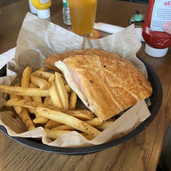 DOUBLE BOGEYS TAVERN & GRILLE - Updated December 2025 - 37 Photos & 16 ...