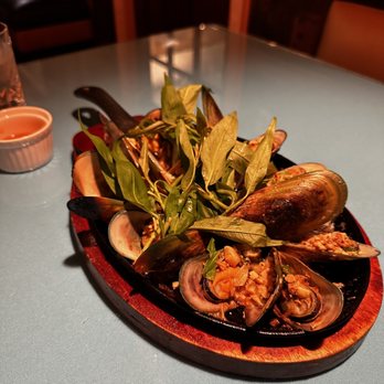 SEA QUEEN RESTAURANT & BANQUET HALL - Updated July 2024 - 287 Photos ...