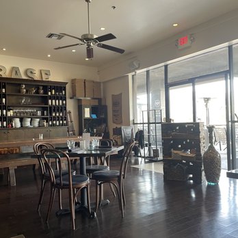 BASE PIZZERIA - Updated June 2024 - 427 Photos & 422 Reviews - 3115 E ...