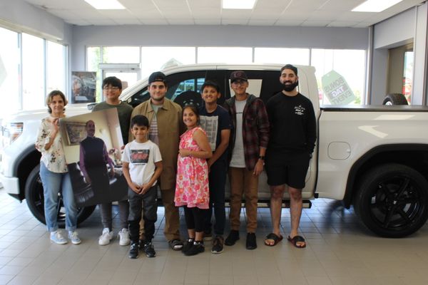 KEN SARGENT GMC BUICK - Updated August 2025 - 115 Photos - 12308 - 100 ...