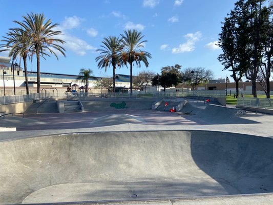 PARAMOUNT SKATE PARK - Updated July 2025 - 15100-15130 Illinois Ave ...