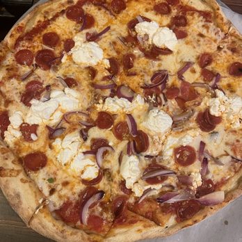 SPUD’S PIZZA PARLOR - Updated December 2025 - 117 Photos & 211 Reviews ...