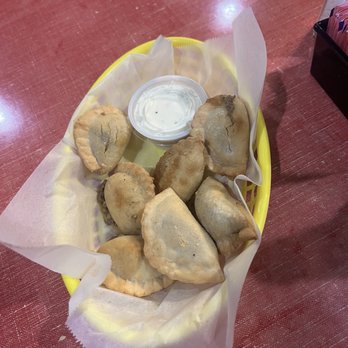 ST ROSE TAVERN - Updated January 2026 - 60 Photos & 57 Reviews - 14466 ...