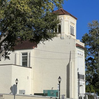 FROSTPROOF CITY HALL - 111 W 1st St, Frostproof, Florida - Landmarks ...