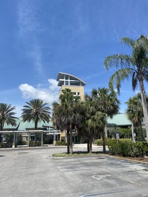 LARGO PUBLIC LIBRARY - Updated December 2025 - 84 Photos & 42 Reviews ...