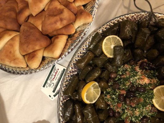 HABIBI’S INTERNATIONAL MARKET - 133 Photos & 183 Reviews - Delis - 137 ...