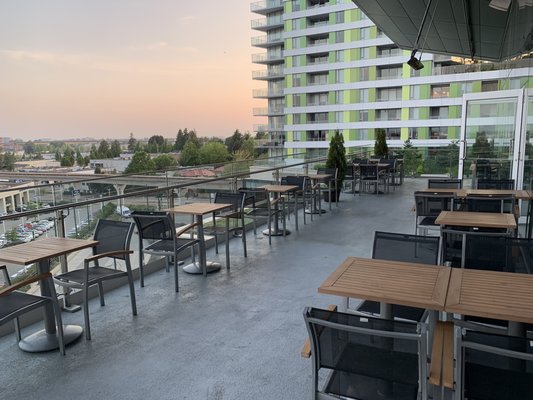 CINEPLEX MARINE GATEWAY - 188 Photos & 81 Reviews - Cinema - 452 Marine ...