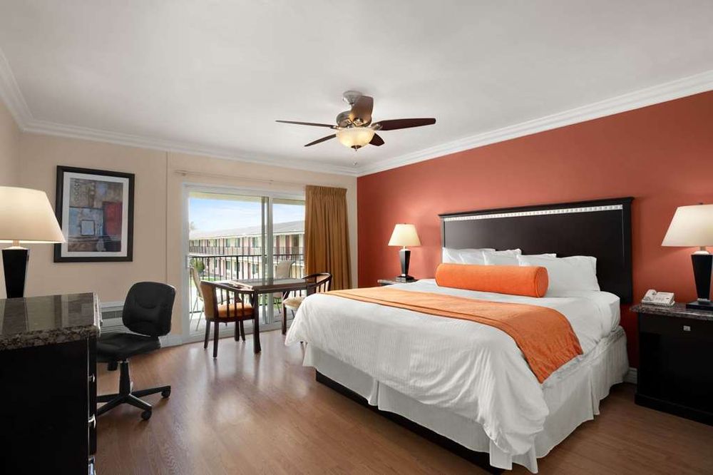 TRAVELODGE BY WYNDHAM SANTA MARIA - 83 Photos & 94 Reviews - 1514 S ...