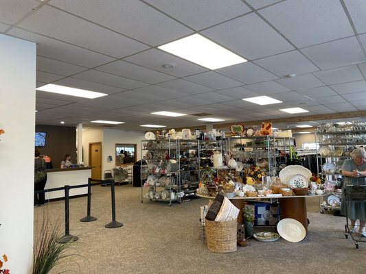 GOD’S STOREHOUSE - Updated October 2025 - 1707 SE 29th St, Topeka ...