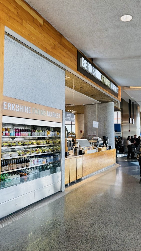 BOSTON LOGAN INTERNATIONAL AIRPORT - TERMINAL B - Updated December 2025 ...