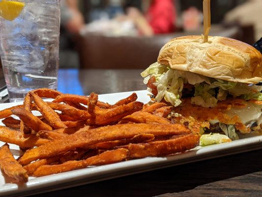RED ROBIN GOURMET BURGERS AND BREWS - 160 Photos & 178 Reviews - 4605 S ...