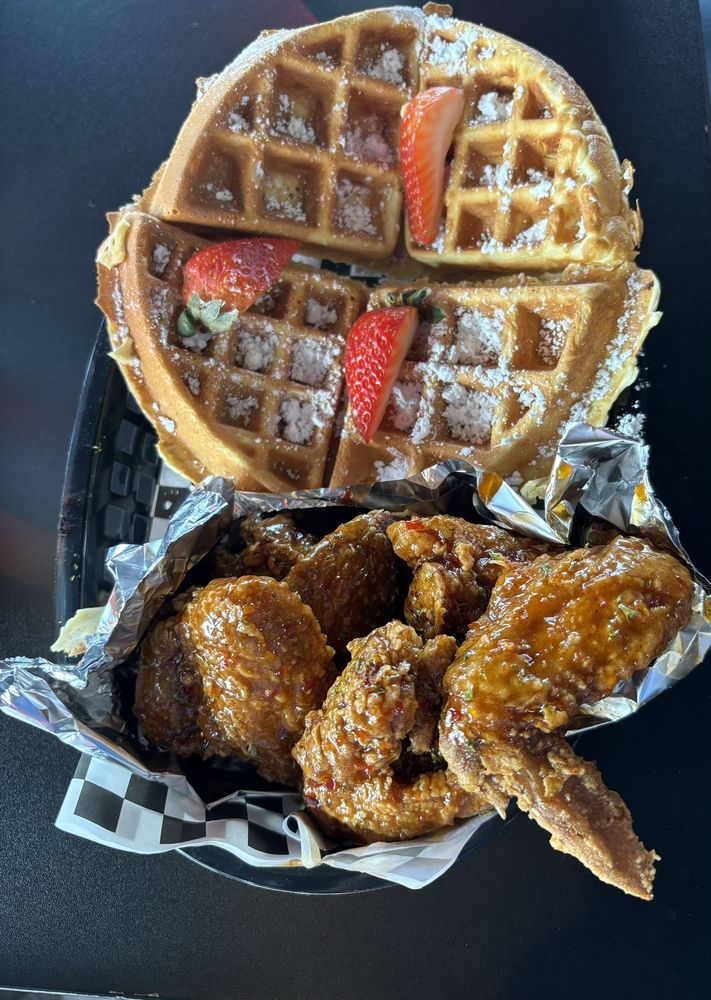 TERMINAL 3 BAR & GRILL - 12207 Natural Bridge Rd, Bridgeton, Missouri ...