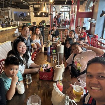 POUTINEVILLE - Updated July 2024 - 649 Photos & 621 Reviews - 1365 Rue ...