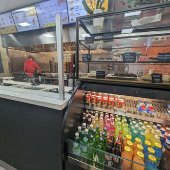 YAFA HUMMUS - Updated March 2025 - 145 Photos & 121 Reviews - 612 W ...