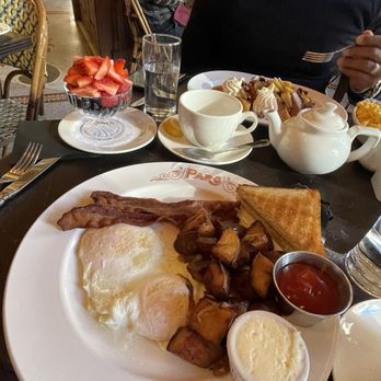 PARC - Updated June 2024 - 3935 Photos & 3266 Reviews - 227 S 18th St ...