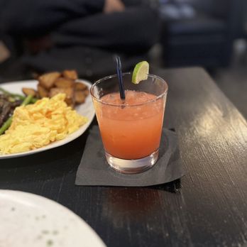 ININE BISTRO - Updated September 2024 - 225 Photos & 118 Reviews - 53 ...