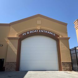 APPLE RV & BOAT STORAGE - 22 Photos - 15000 Dale Evans Pkwy, Apple ...