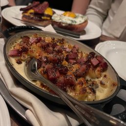 AU CHEVAL - Updated June 2025 - 2750 Photos & 1228 Reviews - 33 ...