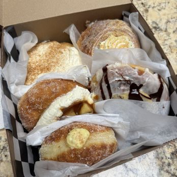 BLACK MAGIC BAKEHOUSE - Updated August 2025 - 131 Photos & 61 Reviews ...