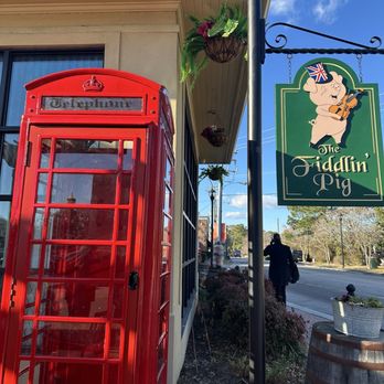 THE FIDDLIN PIG - Updated January 2026 - 93 Photos & 50 Reviews - 100 ...