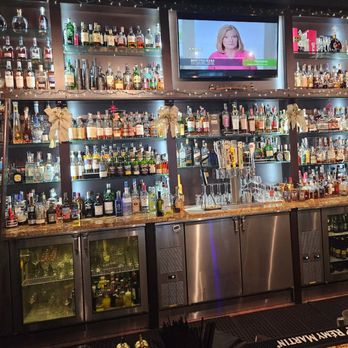 CITY CIGAR LOUNGE - Updated December 2025 - 196 Photos & 39 Reviews ...