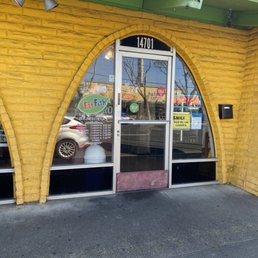 FAT FISH - Updated December 2025 - 743 Photos & 823 Reviews - 14701 E ...