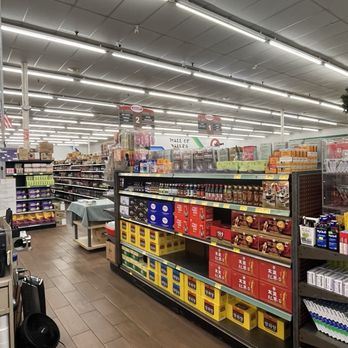OMART - Updated December 2025 - 327 Photos & 203 Reviews - 714 S Fort ...