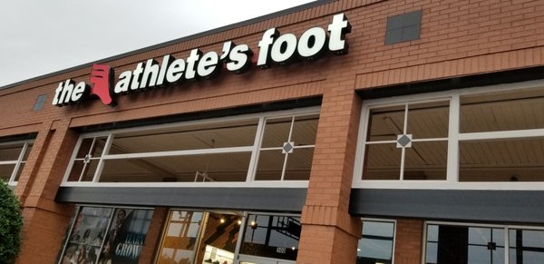 THE ATHLETE’S FOOT - Updated April 2025 - 5015 Floyd Rd SW, Mableton ...