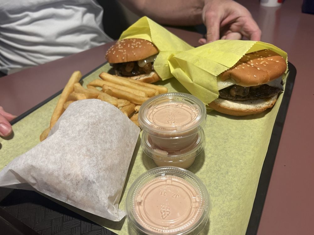 ATLANTIS BURGERS - Updated September 2025 - 3505 S Redwood Rd, West ...