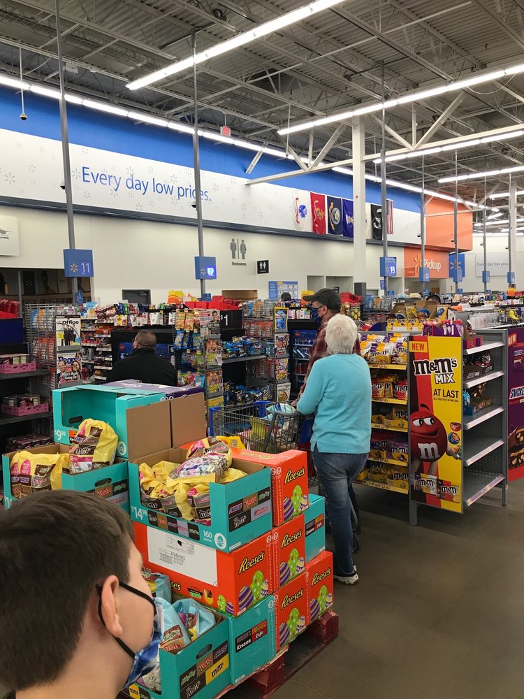 WALMART SUPERCENTER - 19 Photos & 15 Reviews - 1731 Blakeslee Boulevard ...