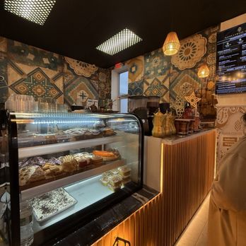 RAHA COFFEE HOUSE - Updated March 2025 - 140 Photos & 51 Reviews - 370 ...